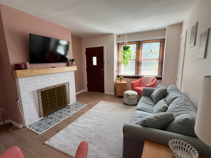 Belleville Bungalow - Belleville, IL