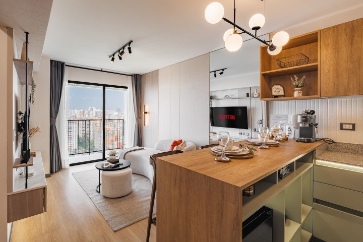 Panoramic City View 22nd Fl | Balcony |Pool & Gym - Peru