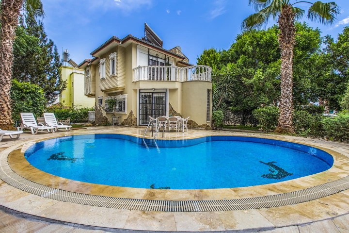 Mutahasıp Aileleri Uygun 3 Odalı Ebeveyn Banyolu - Belek