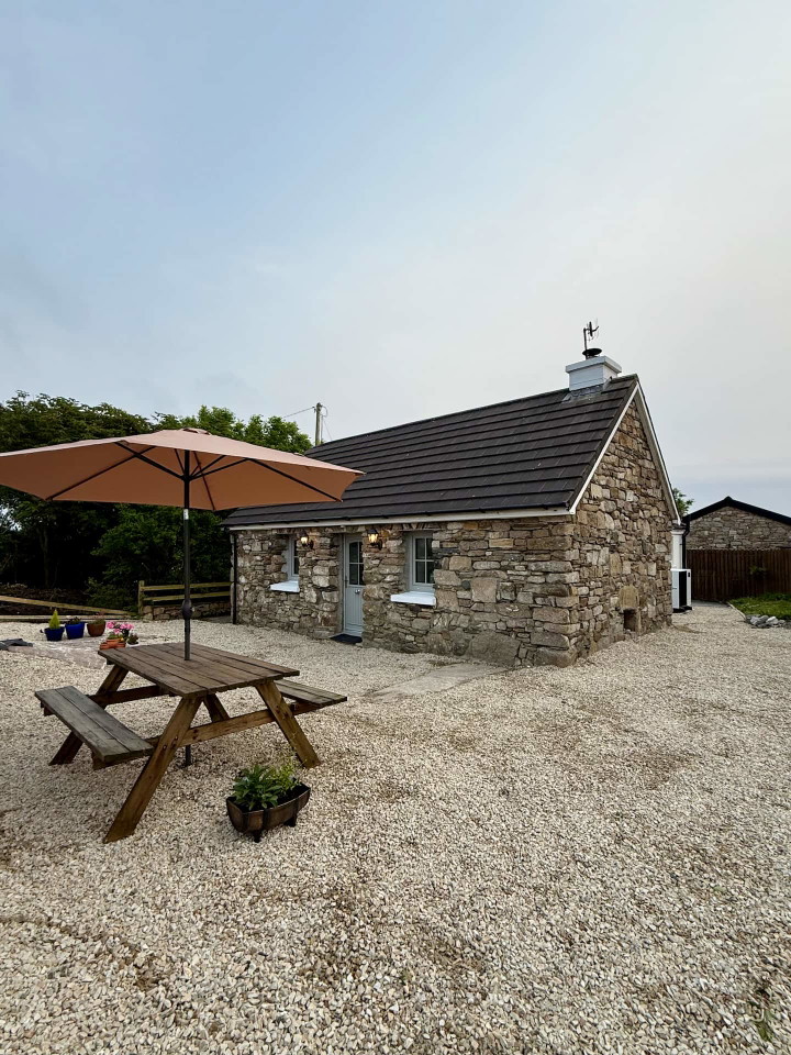 Cottage By The Sea - An Teach Beag - Galway