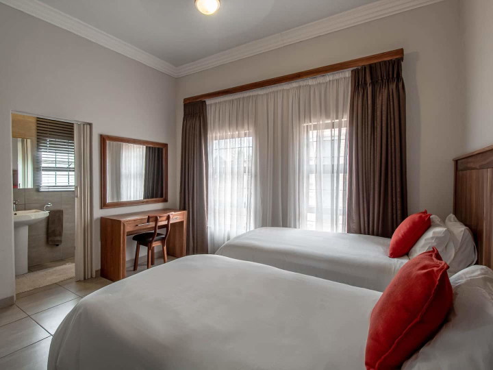 Twin 2 Bedroom Apartment - Potchefstroom