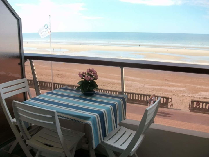 Small Studio Facing The Sea - Cabourg