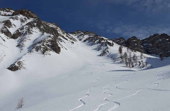 Grand Appartement F3 Isola Village - Idéal Ski - Auron