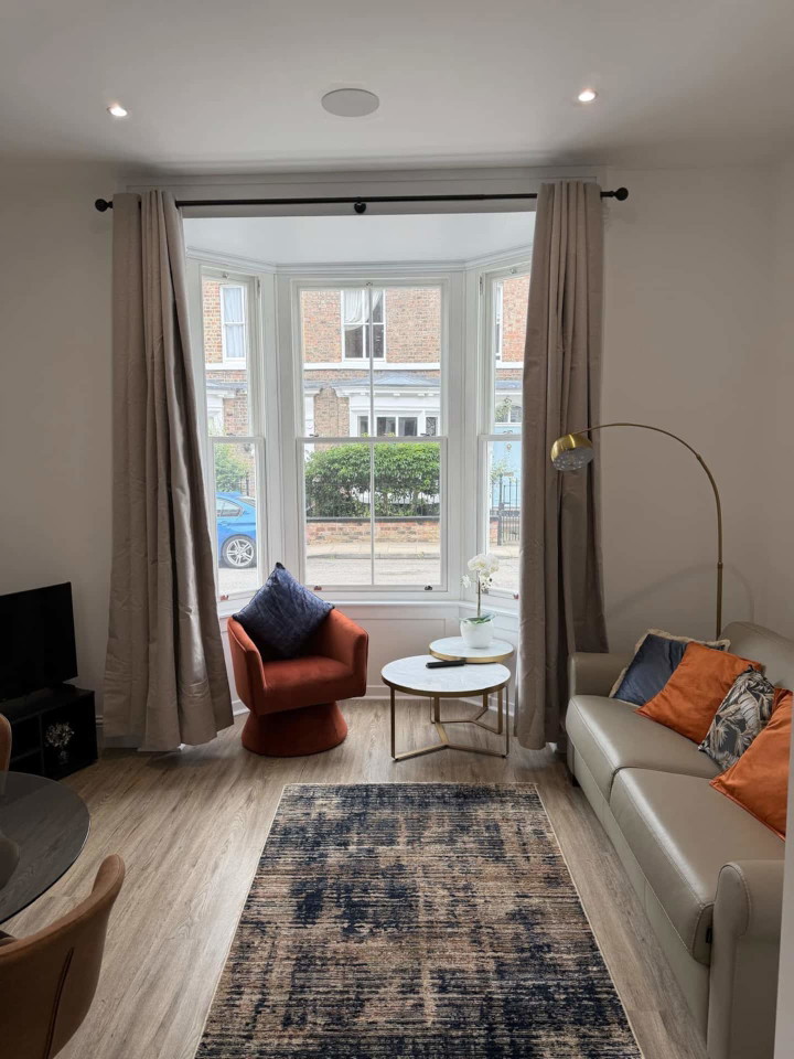 Ground Floor York Flat | Close To Station & Races - York