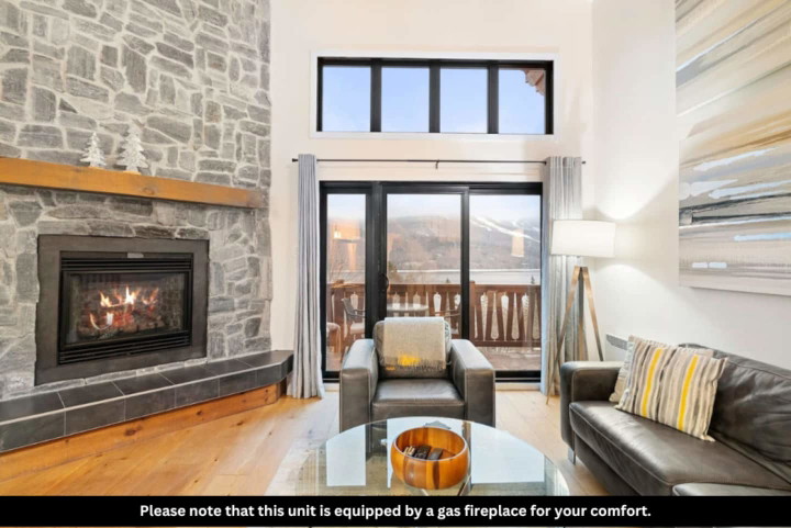 Country / Chic Condo With Views Of Mont-tremblant - Mont-Tremblant