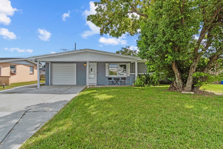 Cozy 2br Near Beaches & Tarpon Sponge Docks - Tarpon Springs, FL