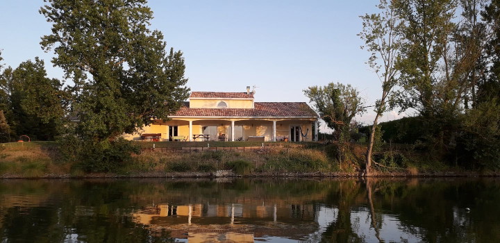 Maison Au Bord Du Lac Avec Piscine Chauffée - Blagnac