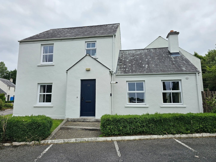 Modern 4 Bed House Near Bunratty Castle - Shannon