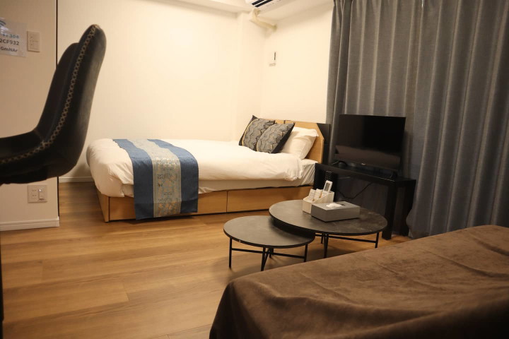 304, 7 Min To Shin-imamiya, Parking Available. - Osaka