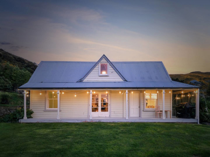 Toad Hall - Akaroa Holiday Home - Akaroa