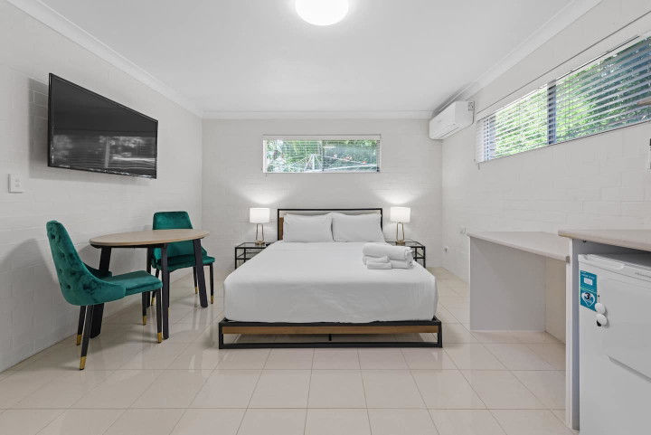 Cozy Studio Near Gabba W Ac, Free Laundry & Q Bed - Brisbane
