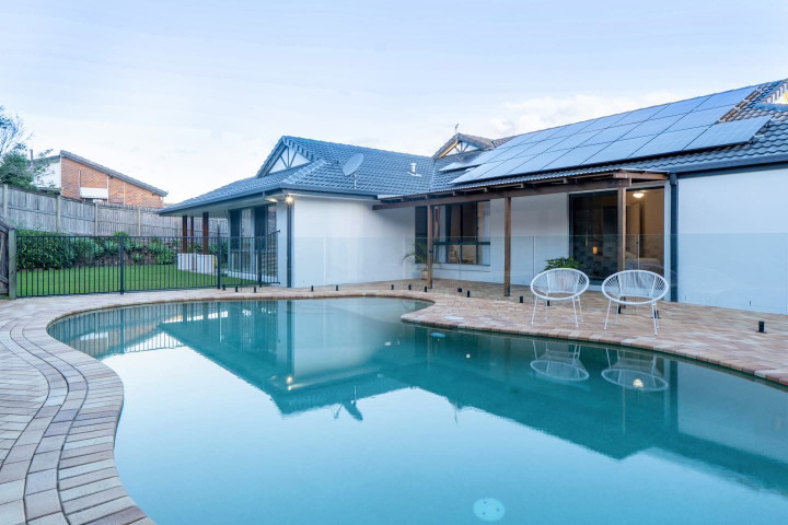 The Shailer Escape | Luxury Home With Private Pool - Brisbane