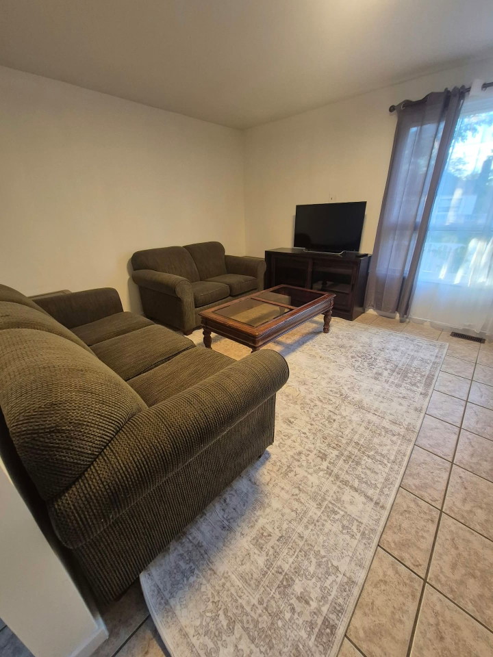 Walk To Beach! Cozy 2br Beach Getaway - Wasaga Beach