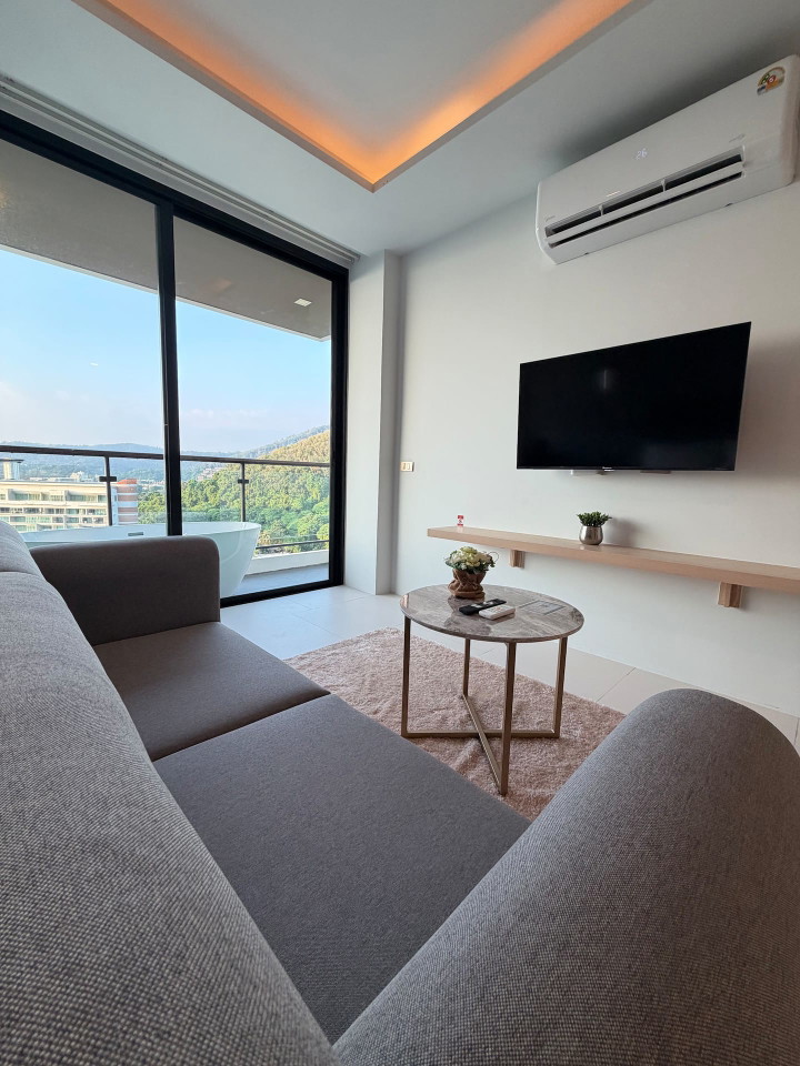 Karon Beach | Mountain Sea View High Floor Apartment | Pool Gym | Convenient Transportation - Karon Beach
