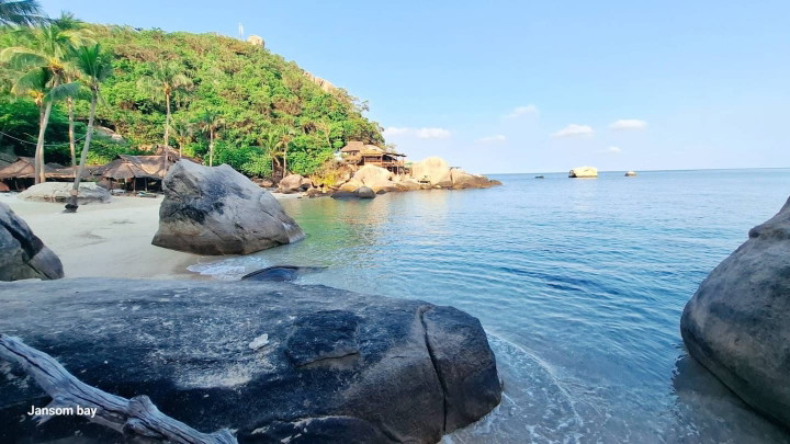 King Bed 40sqft Room In Jansom Bay Private Beach - Koh Tao