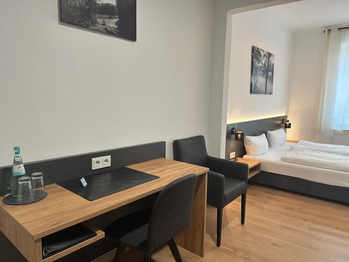 Doppelzimmer 082 - Perl