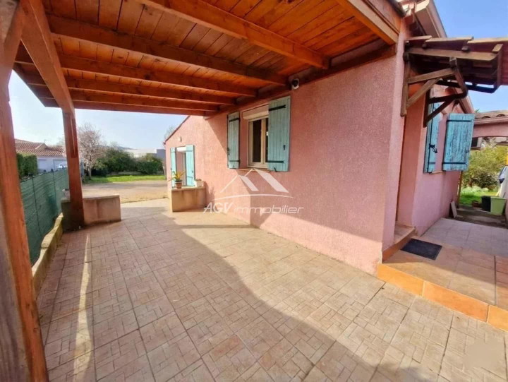 Maison Climatisée Avec Terrasse Et Parking Privé - Alès