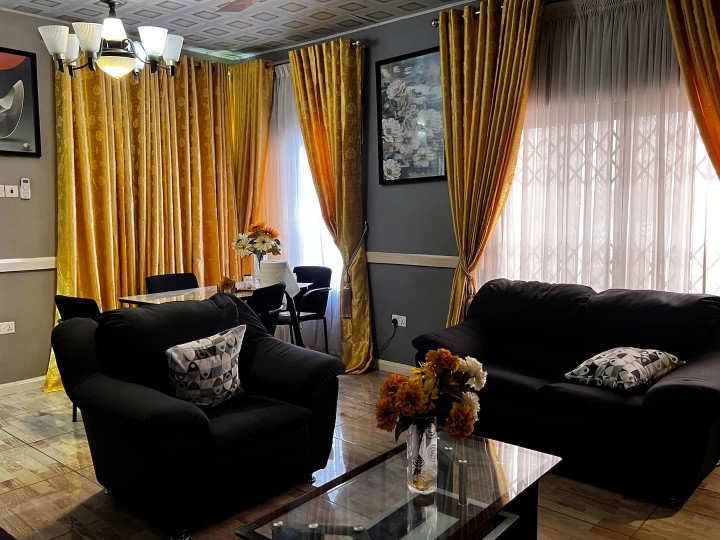 G Floor. Entire En-suites 2 Kings Bed Sleep 4 - Ghana