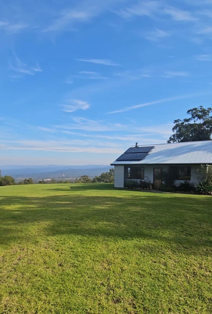 'Viewville' Offgrid Cabin - Australia