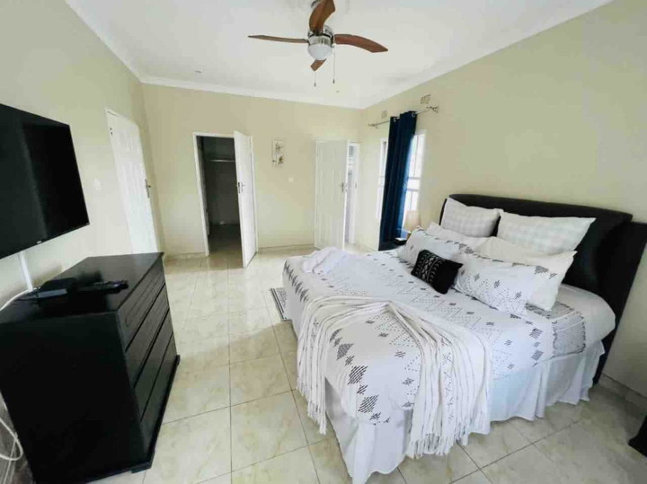 Deluxe Suite 2 - Lusaka