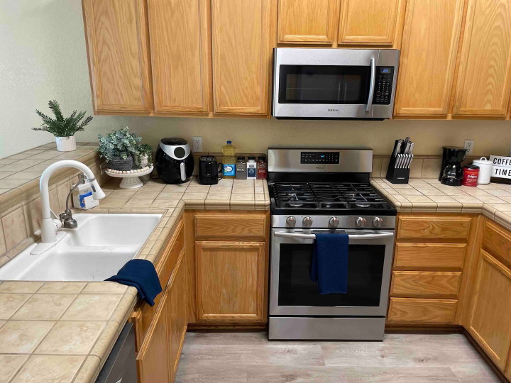 Cozy, Comfortable, Professionally Furnished Home - ロス・バナス, CA
