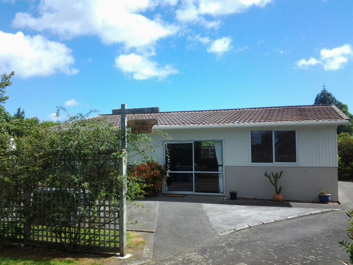 Kumeu Kottage On Lifestyle - Riverhead