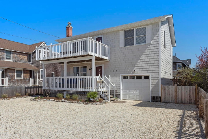 Oceanside Beach Haven Single-faimly House - Beach Haven, NJ