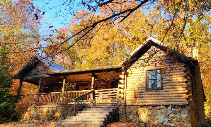 Cabin In The Woods !  7 Min From Downtown ! - Lookout Mountain, TN