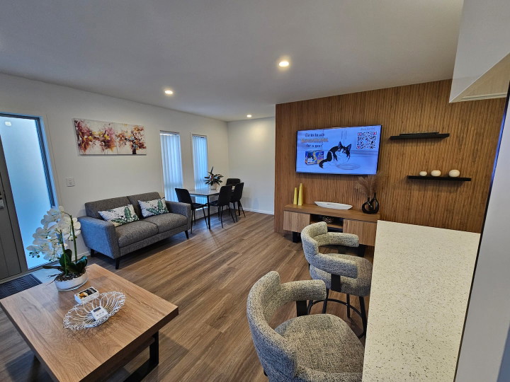 New Spacious Townhouse - Auckland
