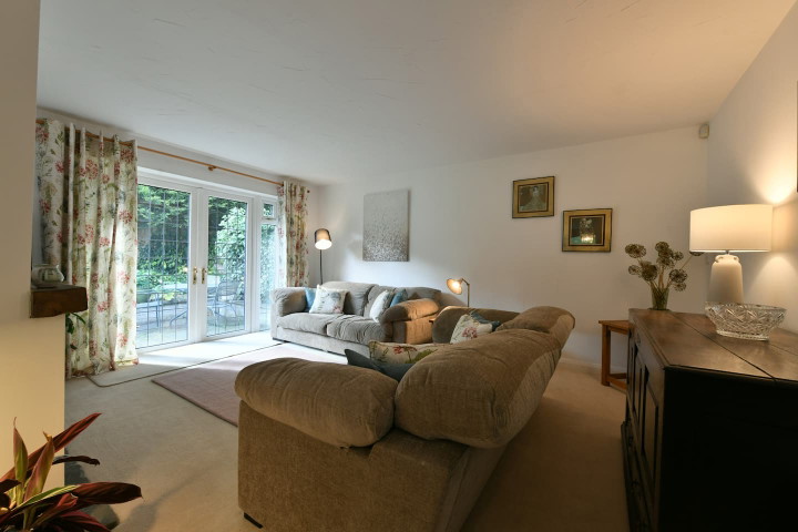 The Cottage At Thornton House. - Crewe