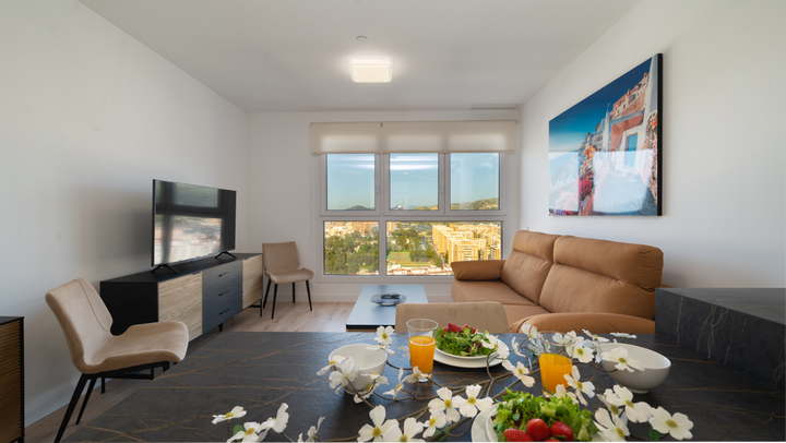 Sky Tower Malaga- Pool, Gym & Parking · Urban 17 - Malaga