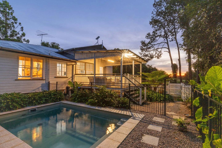 Rambling Roses: Timeless Retreat In Witta For 8 - Maleny