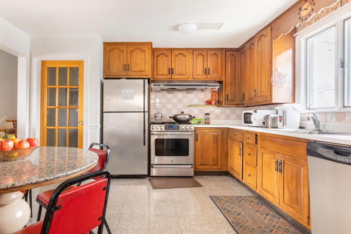 Private Bedroom 1 In Newton
Reg# Str-26-19 - Newton, MA