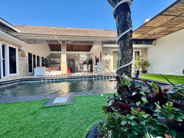 Villa Poseidon | 3 Bedroom Private Pool Paradise - Kuta