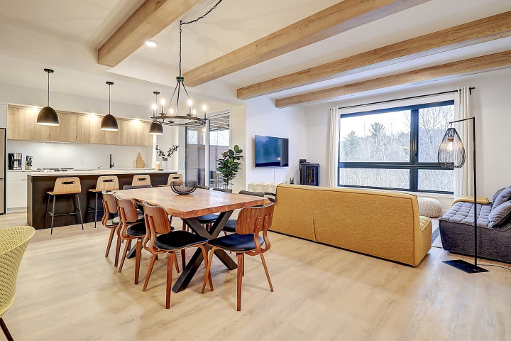 Hotel At Home - The 3 Peaks - Orford, QC