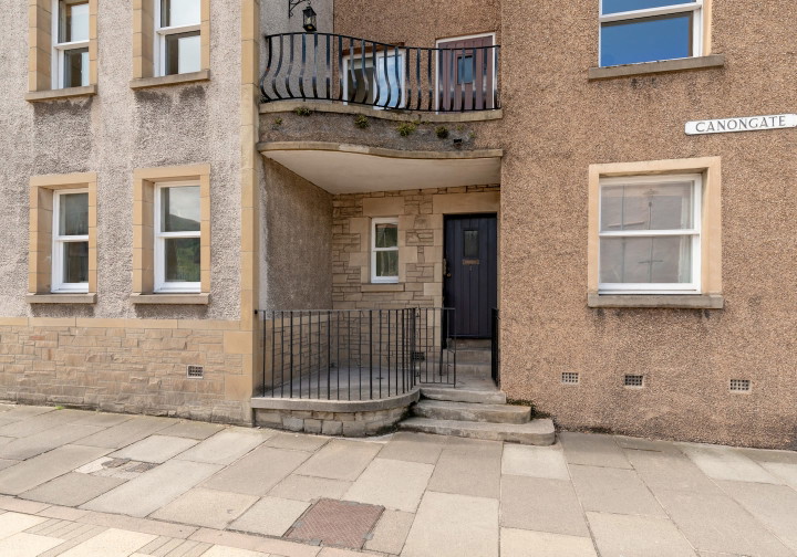 Canongate [357] - Edinburgh