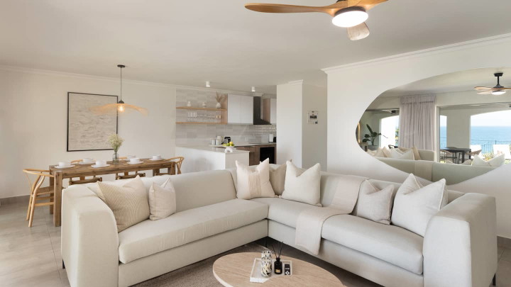 Luxury Seaview Apartment · 1-min Walk To Beach - Dolphin Coast