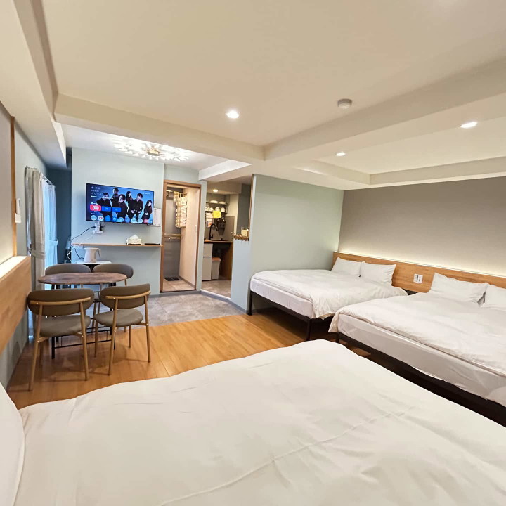 Hotel Aaron, Daisho Station Mae, 1 Minute From Daisho Station, Deluxe Apartment - Umeda