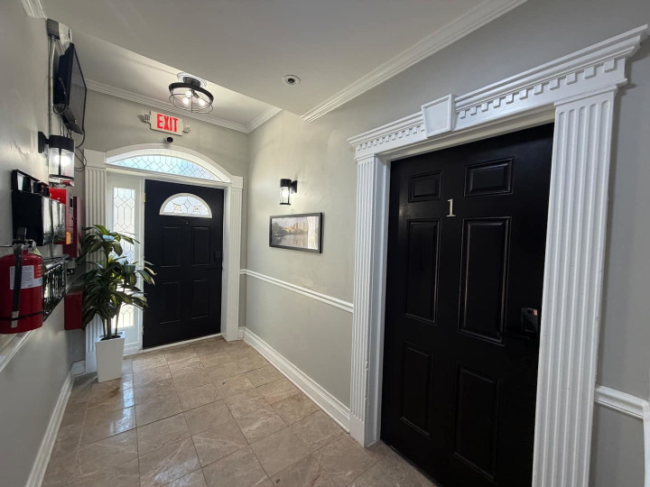 Charming Apartment In Downtown /Free Parking Lot - Kennett Square, PA