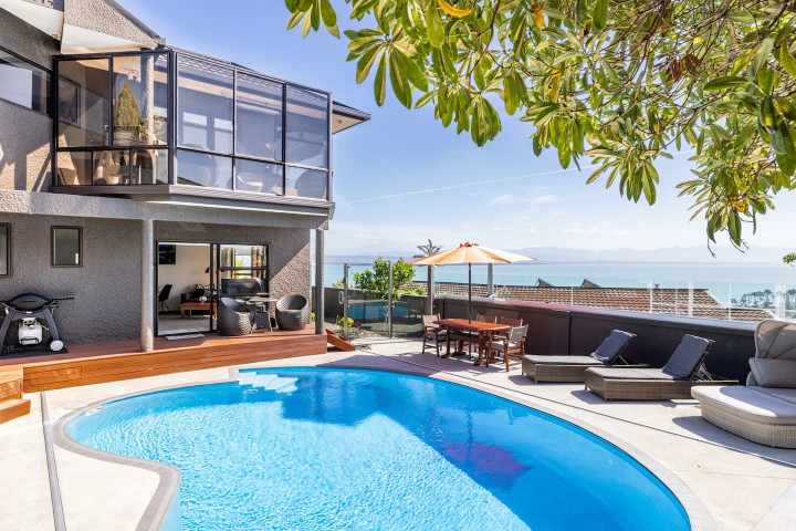 Munro Manor 54 Britannia Heights Stepneyville Nelson 7010 - New Zealand
