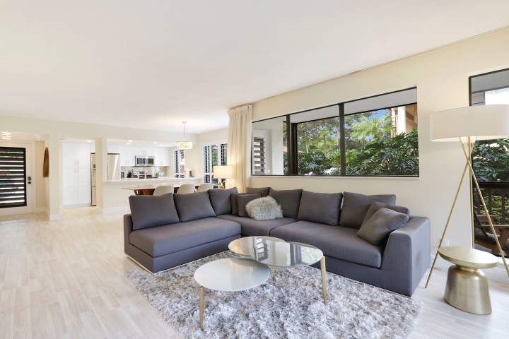 Designer Unit In Pga National - Palm Beach Gardens, FL