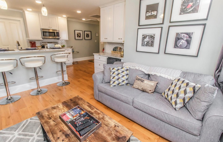 Downtown 1br + Free Parking | Walk To King St - Charleston, SC