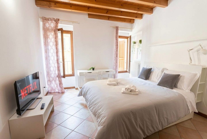 Brescias Heart: Your Modern Central Home - Brescia