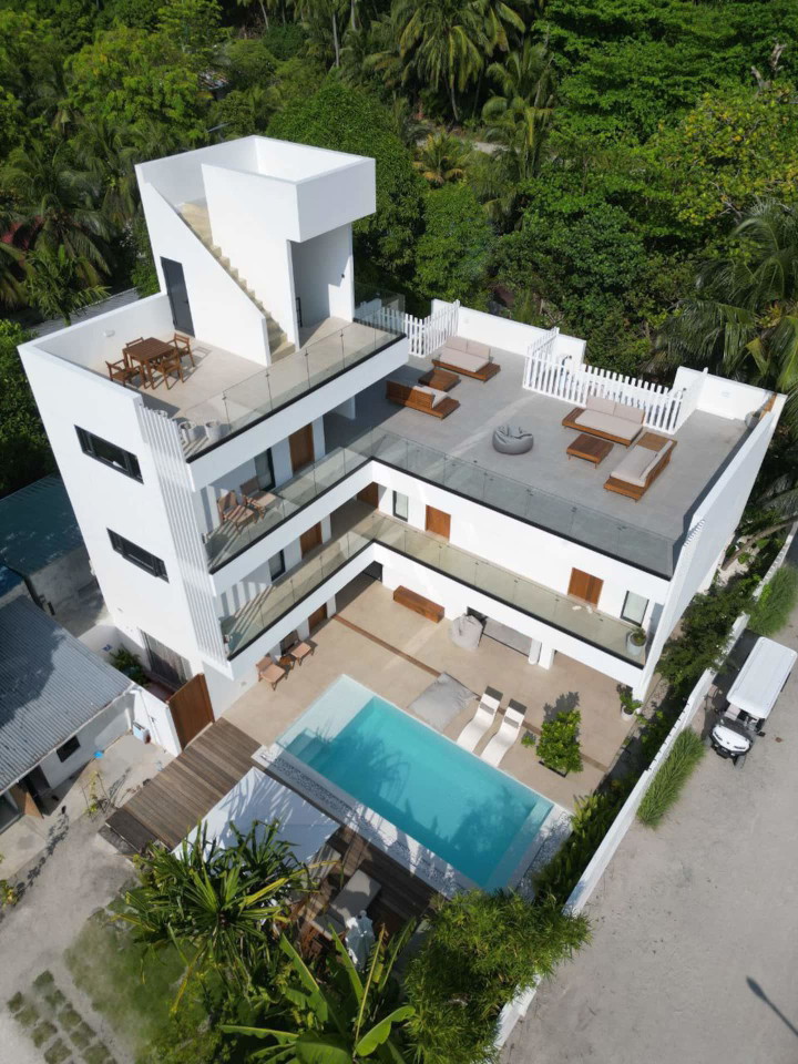 Private Pool Villa - Perfect For Families & Groups - Maldives