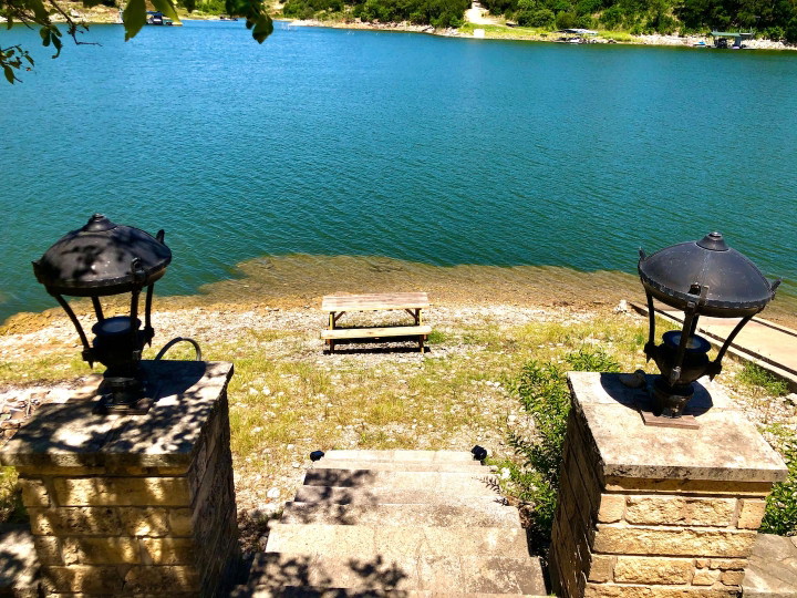 Cowboy Cabin At The Lake - Spicewood, TX