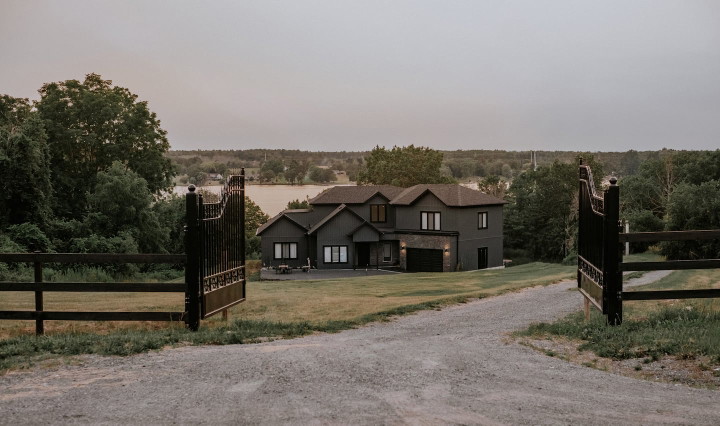 10-acre Boq/pec Waterfront, 4br, Gourmet Kitchen - Napanee