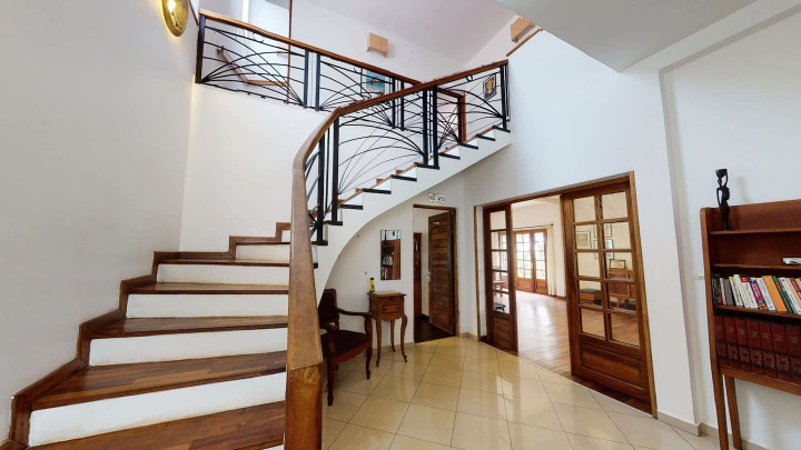 Grande Villa 4ch Ac Grand Jardin Près Des Services - Antananarivo