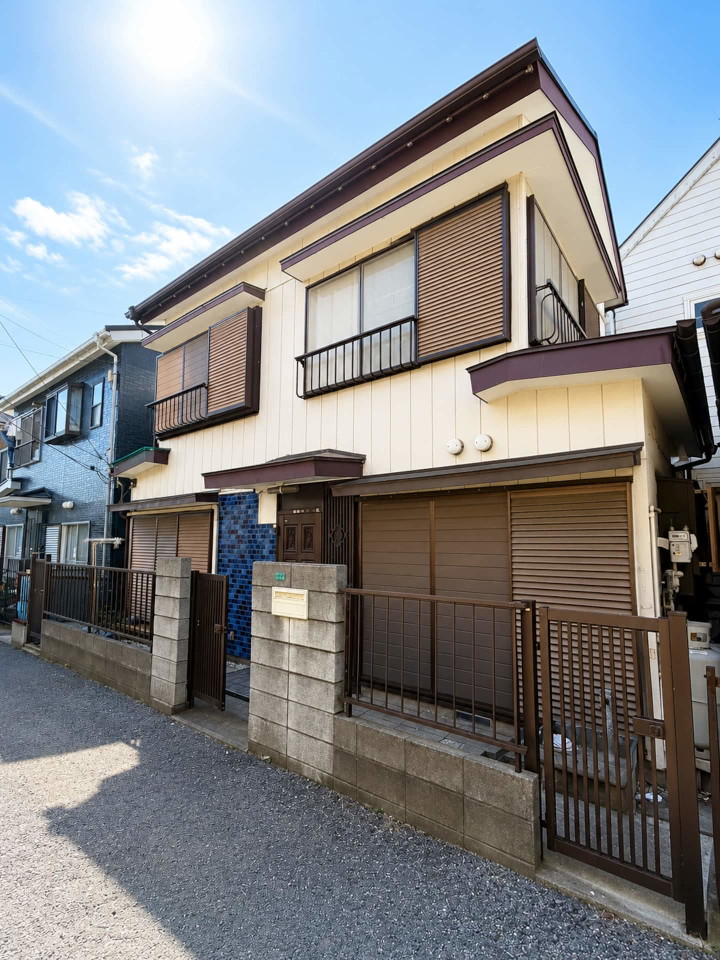 "Accommodates Up To 5 Guests" Entire House Rental | Near Aeon Mall Zama | Quiet Residential Area With Rows Of Cherry Trees - Sagamihara