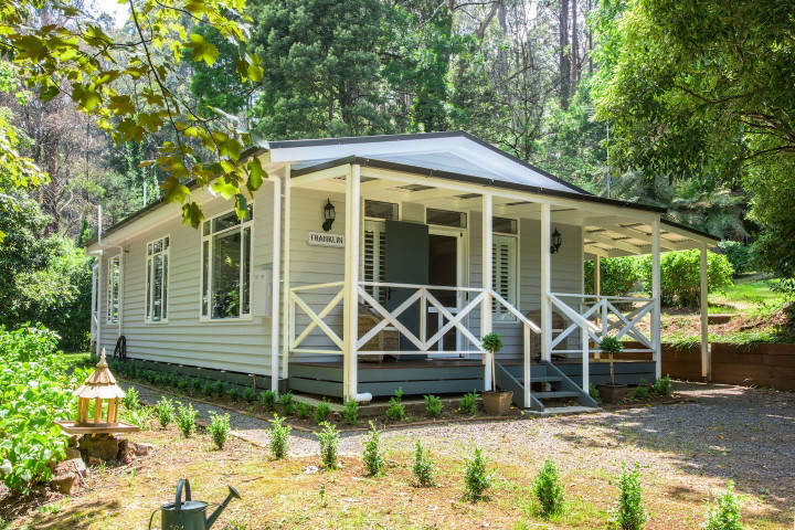 Escape To The Country - In The Dandenong Ranges - Melbourne