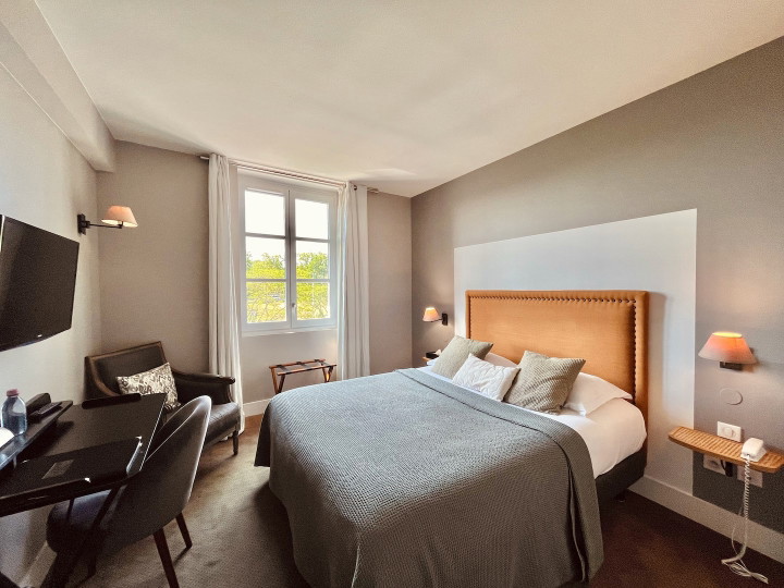 Hôtel Basses Pyrénées - Chambre Confort - Bayonne - バイヨンヌ